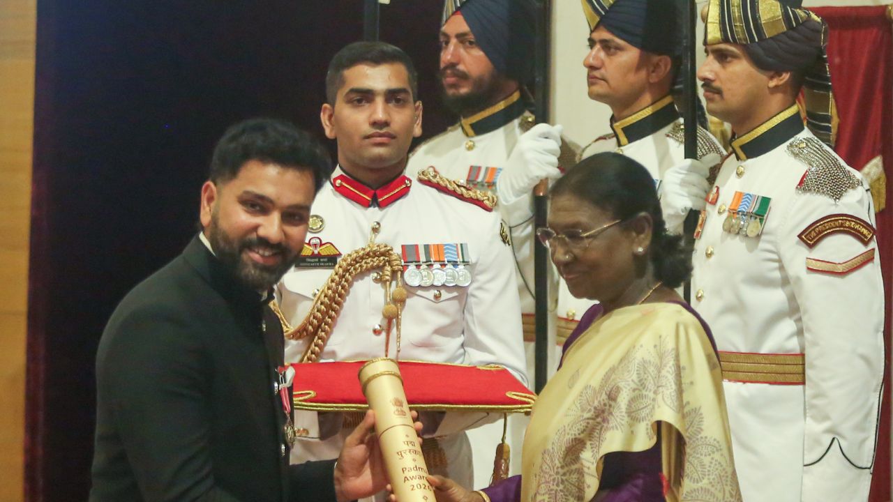 Rohit Sharma conferred with Padma Shri by President Draupadi Murmu for ...