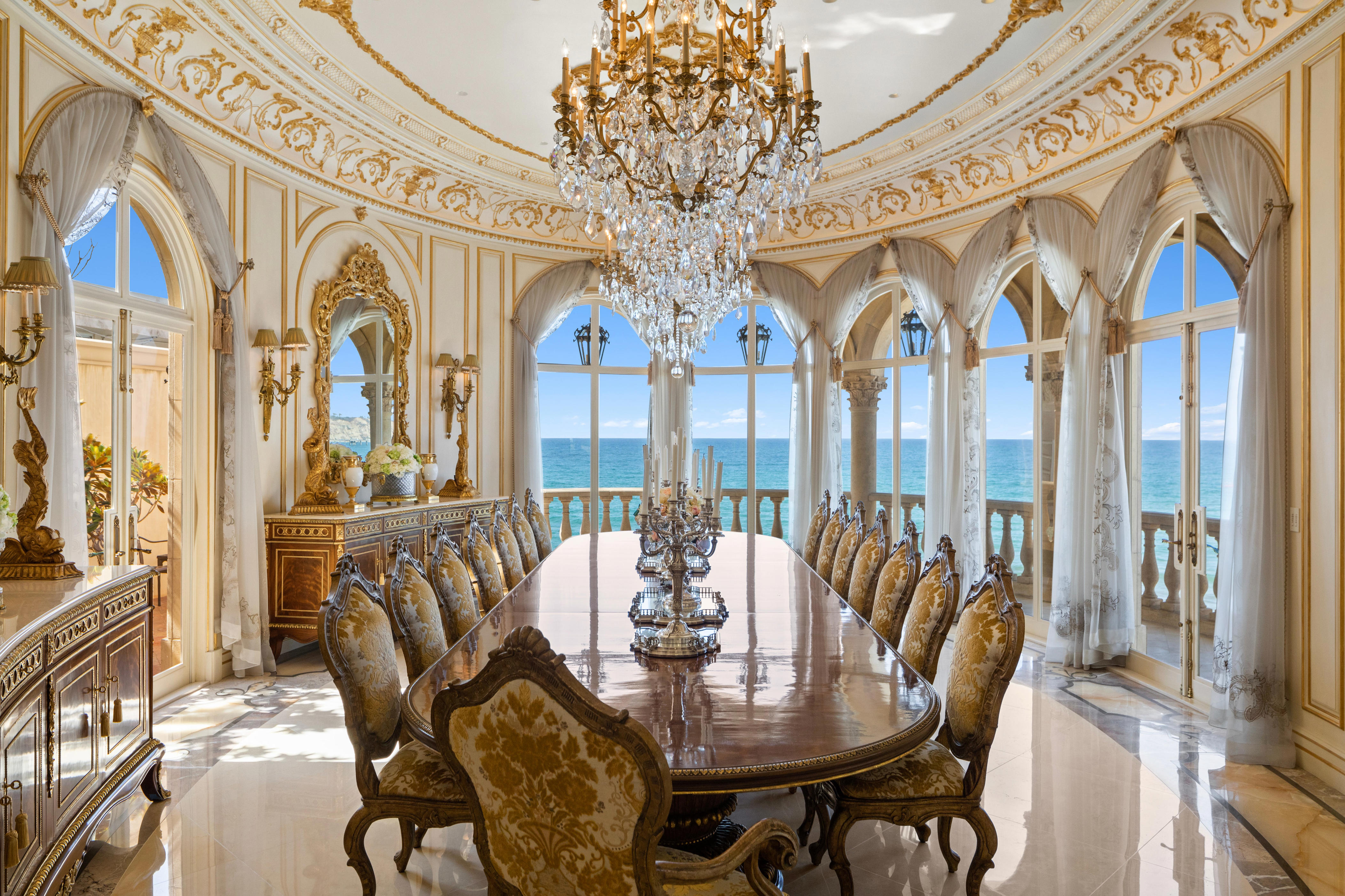 A late tech billionaire's Versailles-inspired California mansion just ...