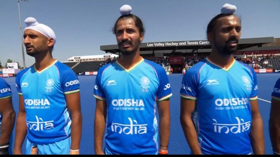IND vs PAK: India, Pakistan hockey players keep off-field issues aside ...