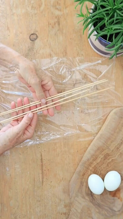 Wrap some skewers in cling wrap for this adorable hack!