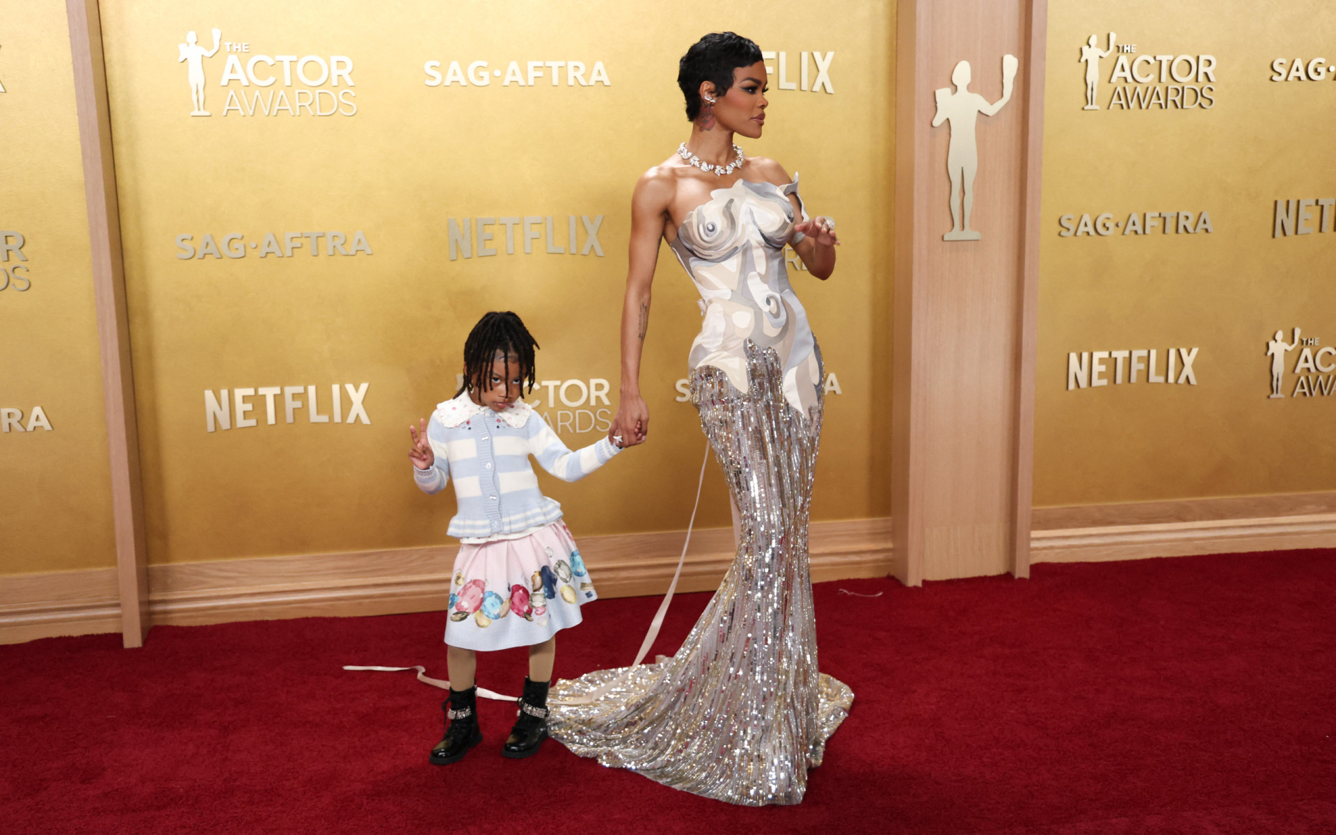 Celebrities who brought their kids to the red carpet