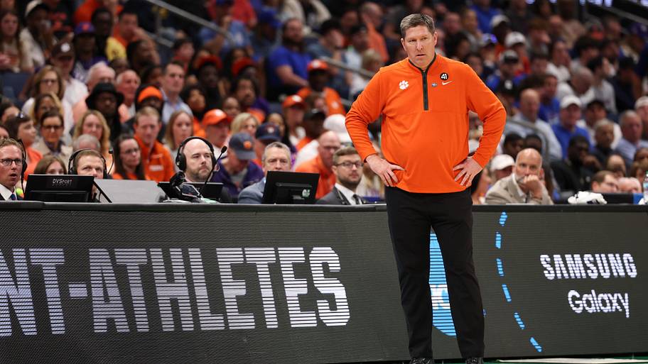 Clemson among programs pursuing four-star Georgia shooting guard