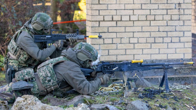 Nederland houdt grootste militaire oefening in twintig jaar om klaar te ...