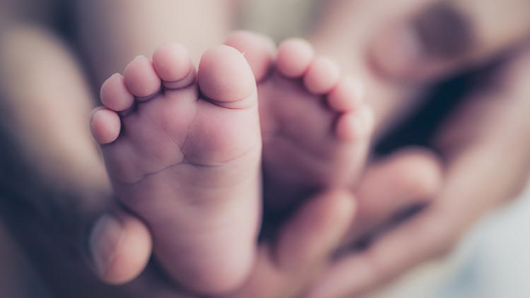 Baby makes roadside debut at Clarence service area