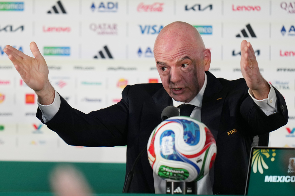 Sade att FIFA "dödat fotbollen" – kastas ut ur VM