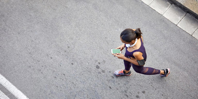 Walking at this pace 'significantly' boosted weight loss in women over ...
