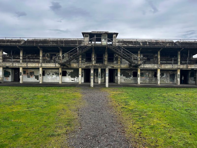 Washington’s most documented haunted fort has spirits in uniform who ...