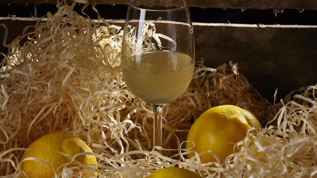 Homemade limoncello: Ingredients, variations, and serving tips
