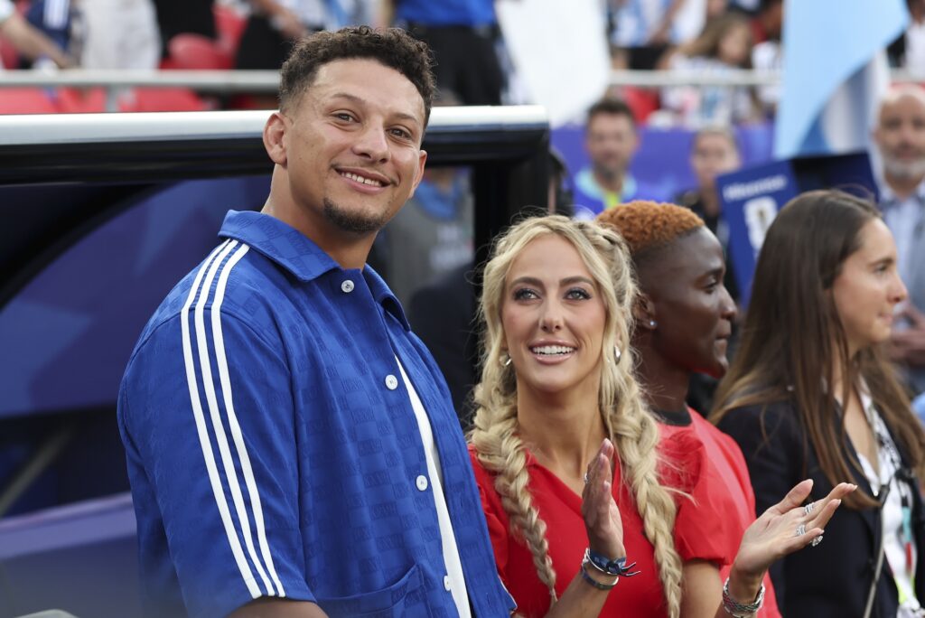 People think Patrick and Brittany Mahomes look different in these new ...