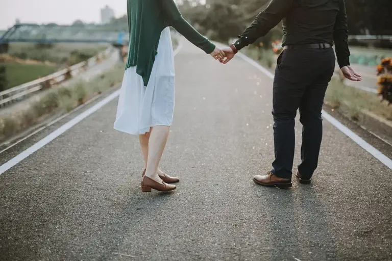 The slow disappearance of courtship: 6 romantic traditions that have ...
