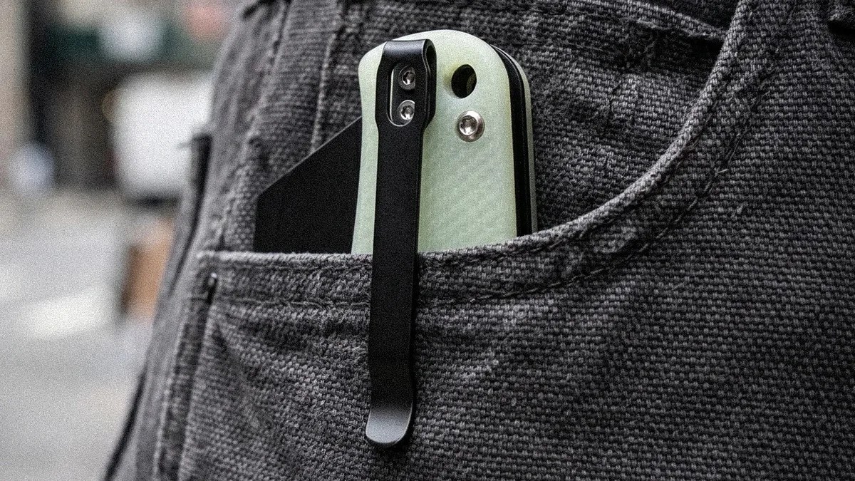 CJRB’s coolest super-affordable EDC knife gets its hottest treatment