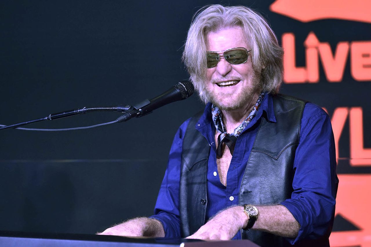 Daryl Hall, 79, reveals he recently received a kidney transplant from a ...