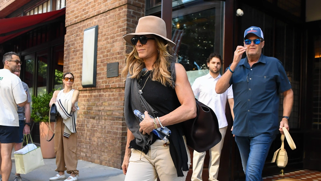 Jennifer Aniston’s Levi’s favorites see major Amazon discounts
