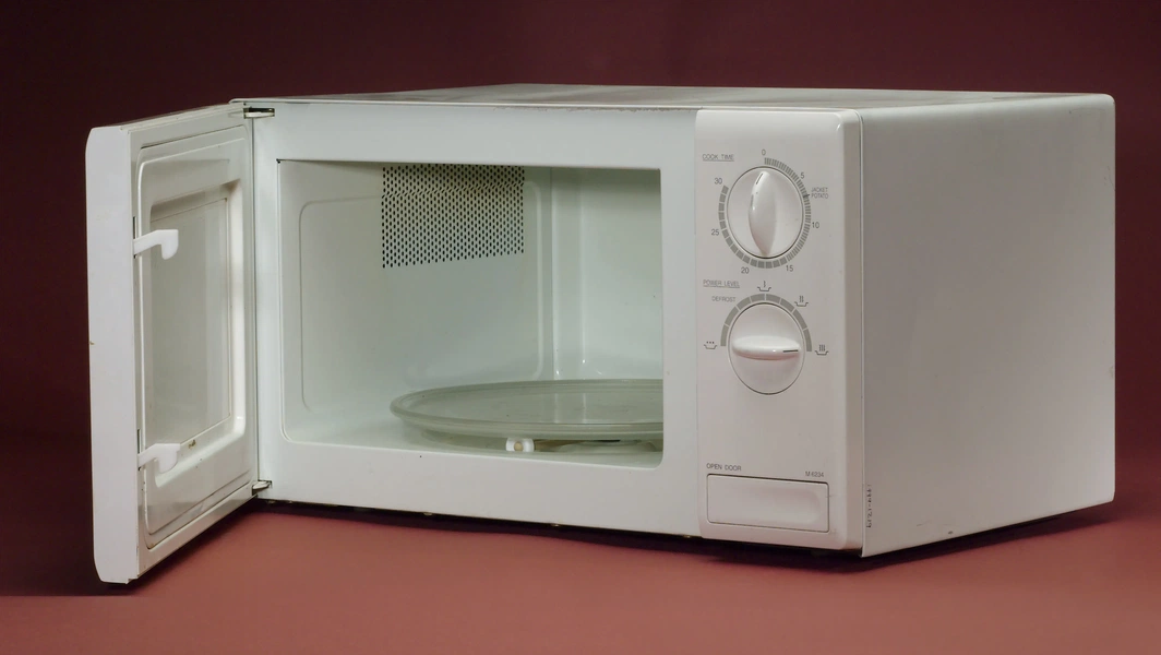 Signs it's time to replace your microwave