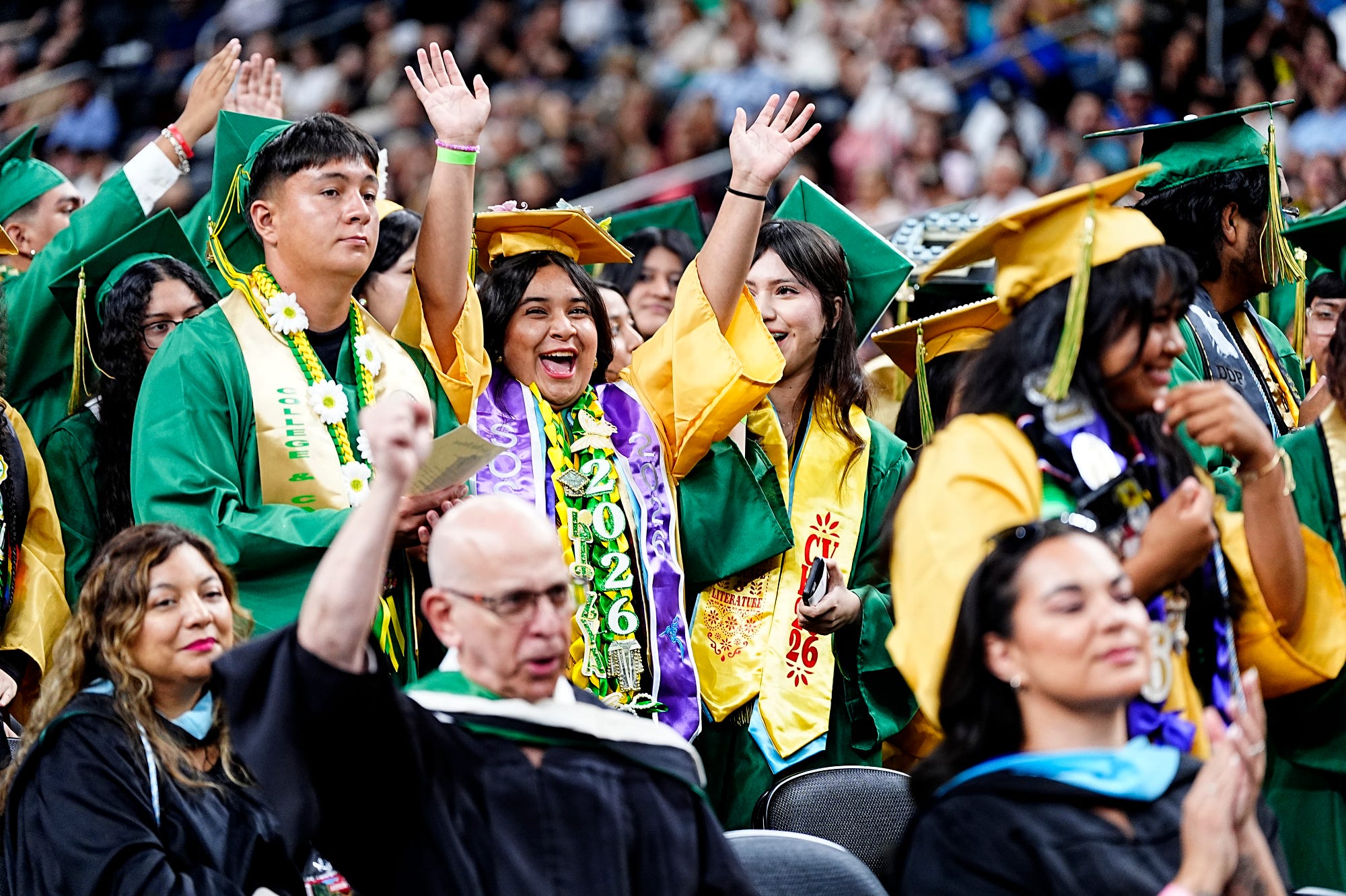 California seniors hit record 70% financial aid application completion