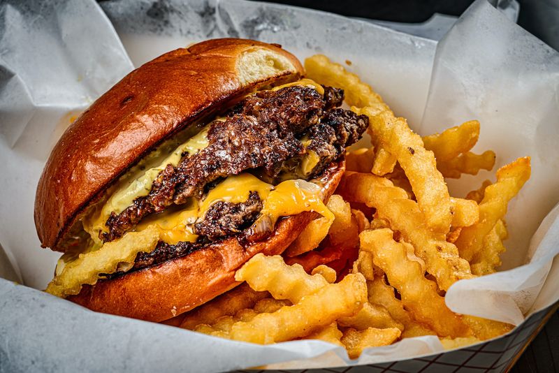 Hawaii’s shortest menu might be its greatest burger secret