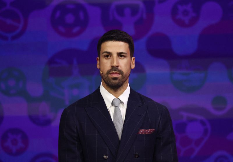 Soccer-two flags, one heart: Khedira sees no problem with brothers ...