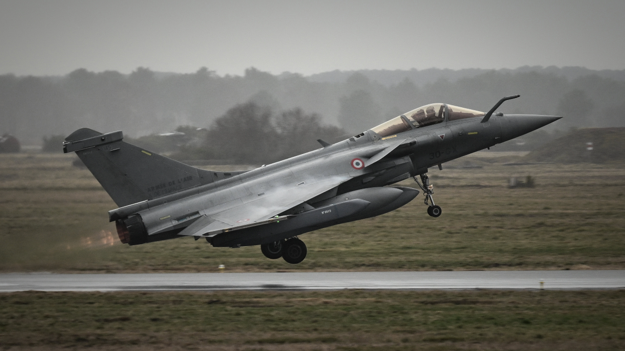Pakistan's Rafale claim debunked as IAF again stamps on presence of ...