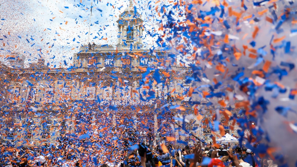 Over 75,000 pounds of confetti, litter fell at Knicks parade, NYC ...