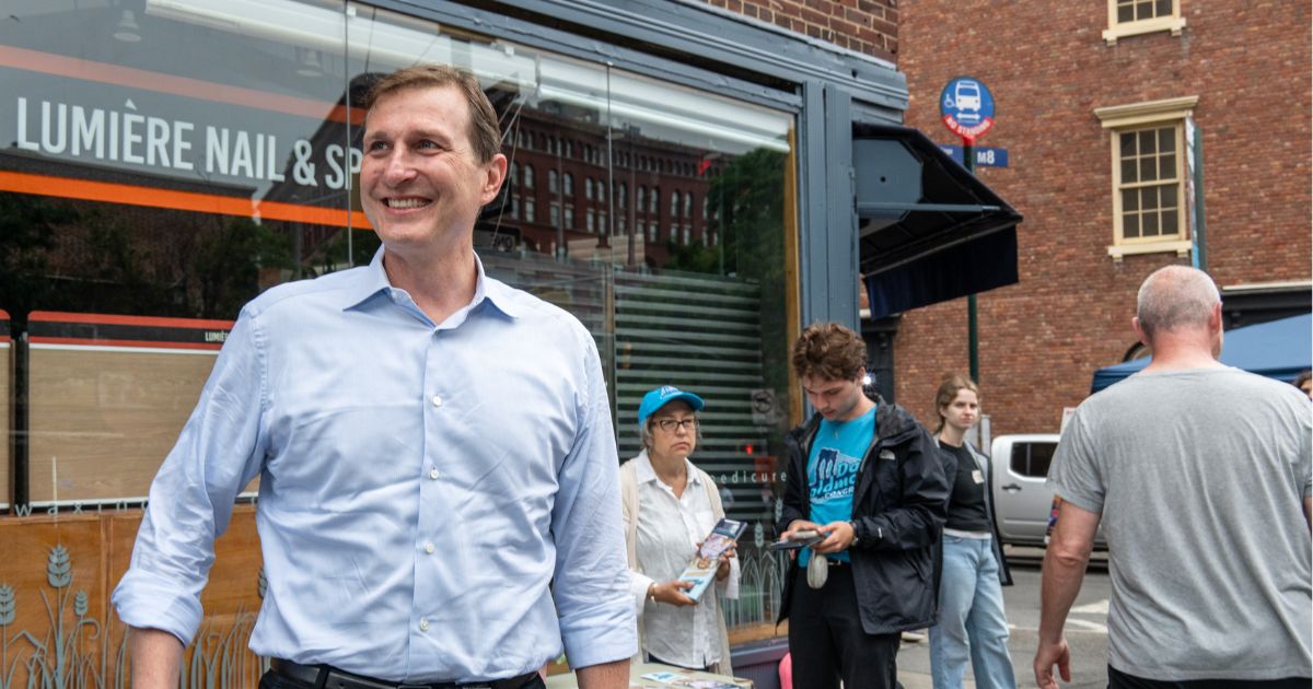 NYC coffee shop bans pro-Israel House Democrat, refunds him because he ...