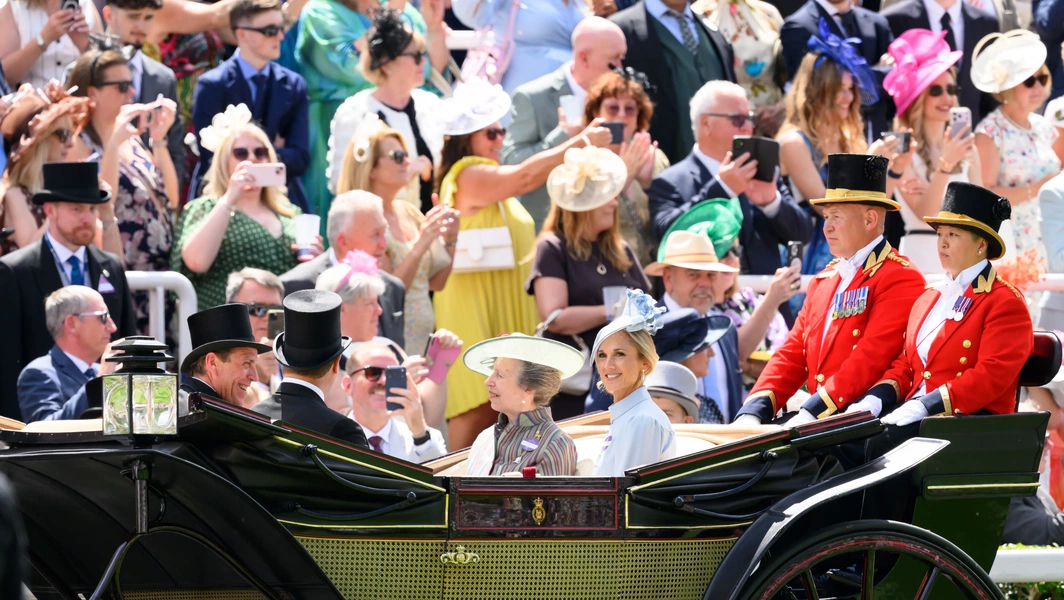 Harriet Phillips' Ascot looks draw style parallels with Princess Kate