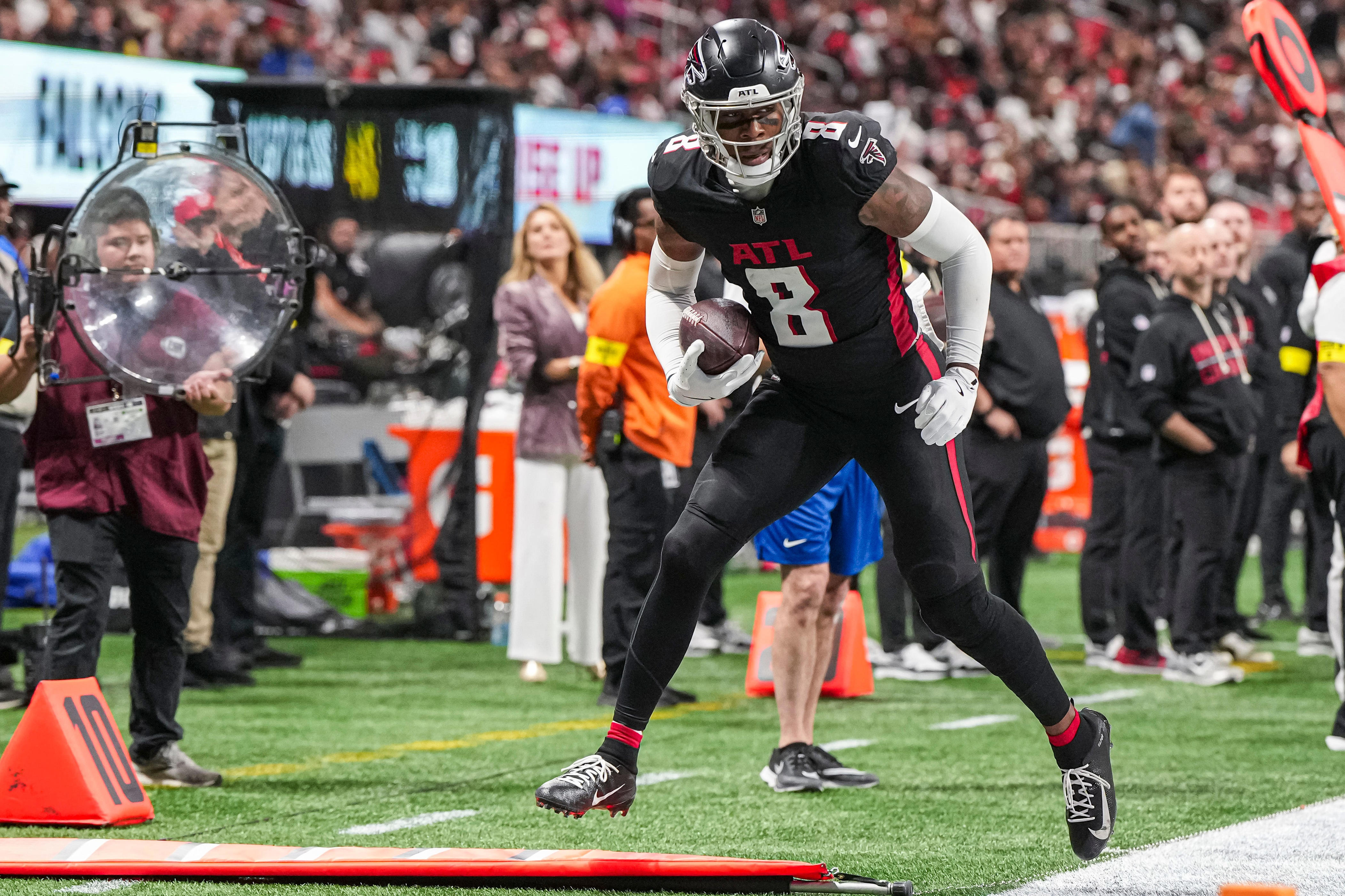 Blockbuster deal takes potential Patriots trade target off the market