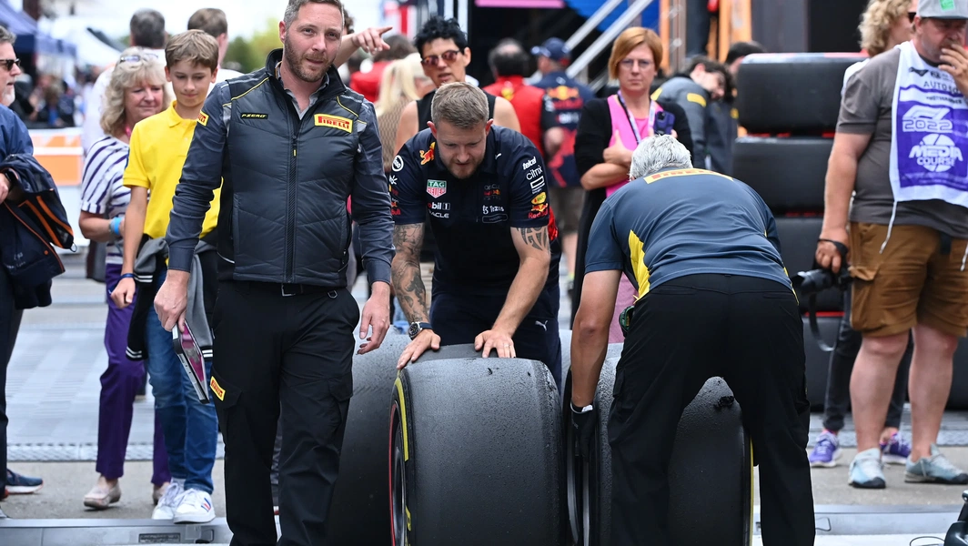 Heat and rain risk set to test Austrian GP teams
