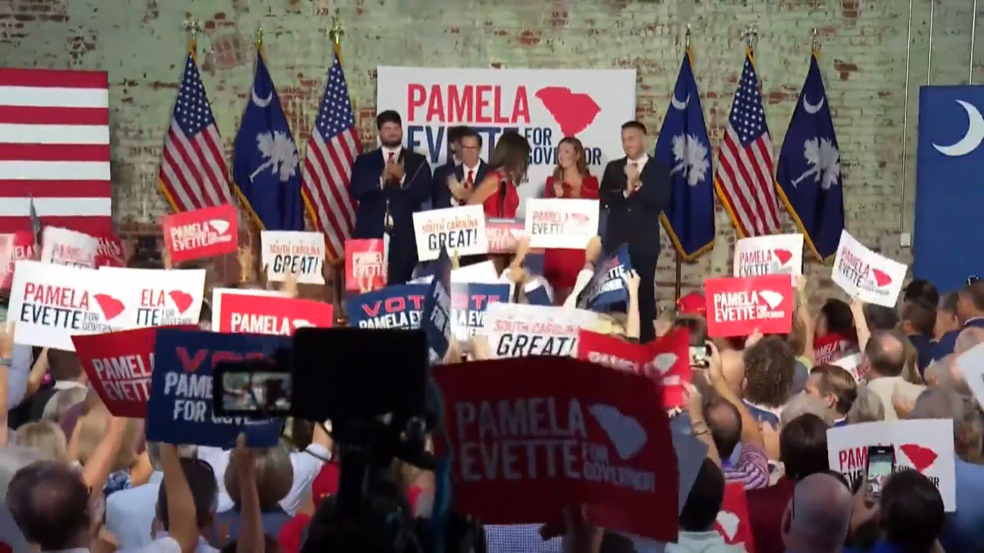 Voters heading to the polls to choose Republican candidate for governor