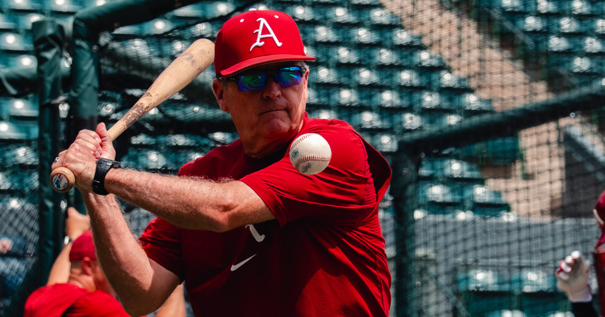 Arkansas lands transfer portal commitment from TCU catcher Nolan Traeger