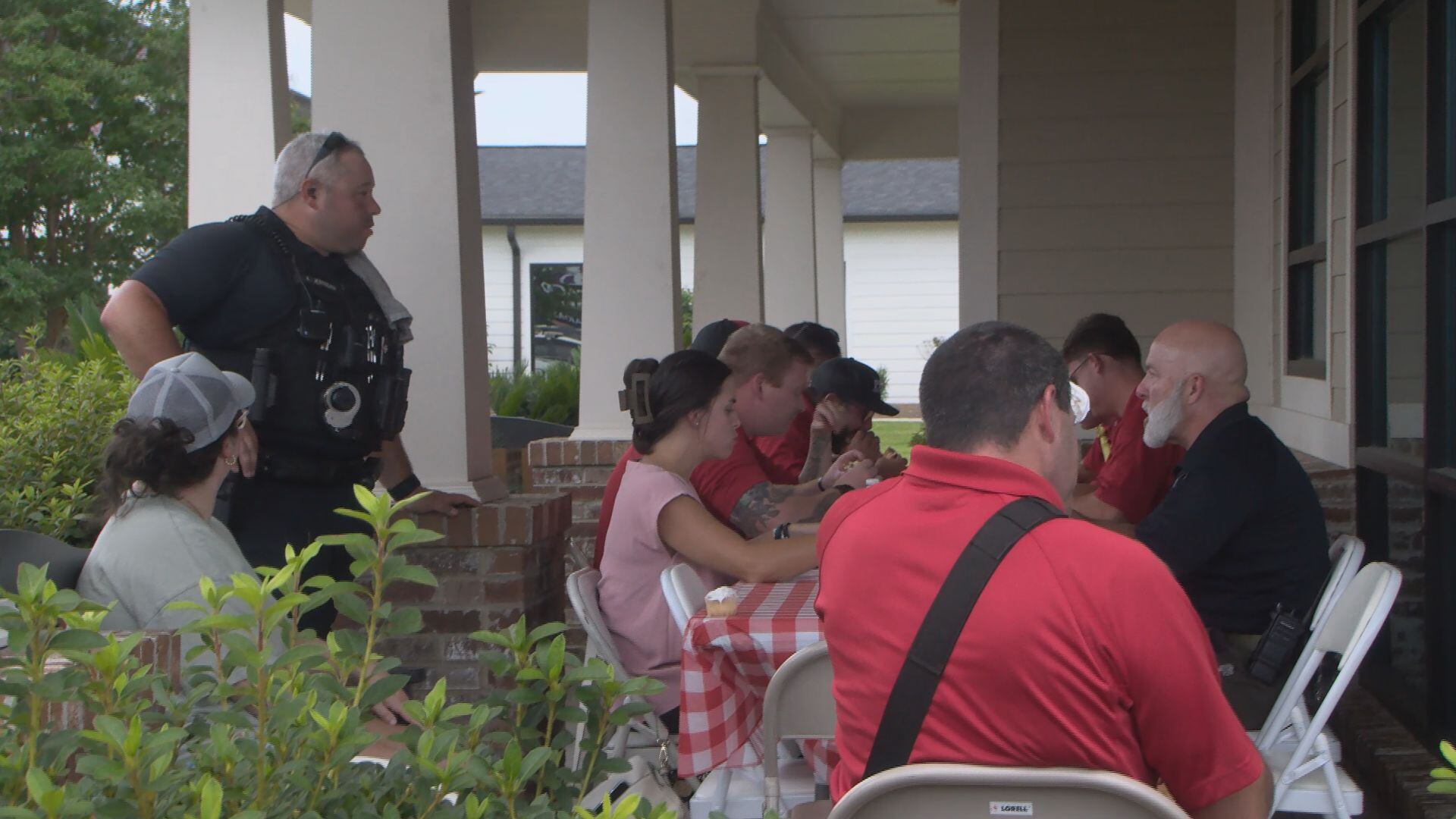 Petal Animal Clinic hosts celebration for local first responders
