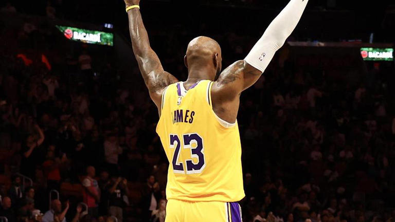 One last dance for LeBron James, with Giannis, in Miami?
