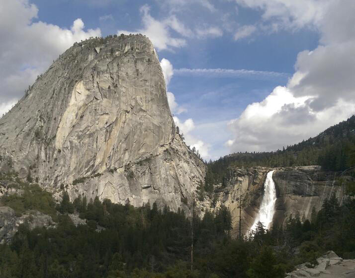 Man reportedly falls from nearly 600-foot Nevada Fall in Yosemite. An ...