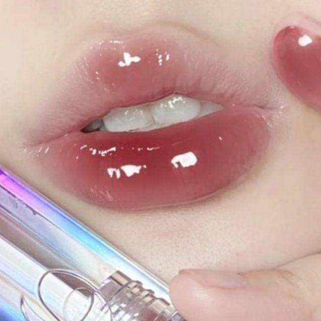 Lip tint viral: Rahasia bibir merona natural yang digandrungi Gen Z