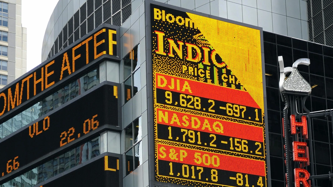 Strategies to safeguard investments during market downturns