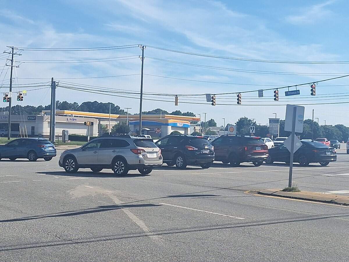 Lane of busy Brawley School Road near Lake Norman to close for sewer work