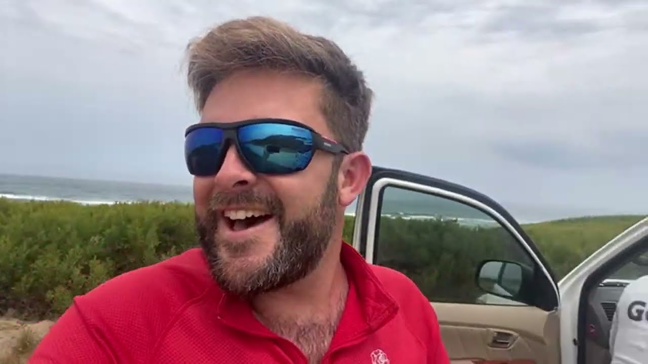 Great white shark spotted! Exciting drone encounter in Mossel Bay
