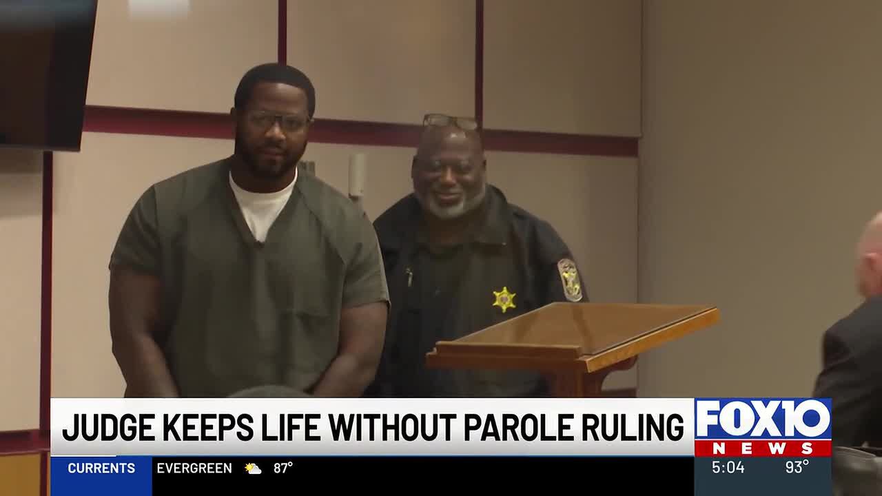 Judge keeps life without parole for man convicted in Mobile pizza ...