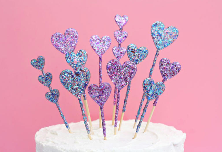 30+ DIY cake toppers that will steal the show