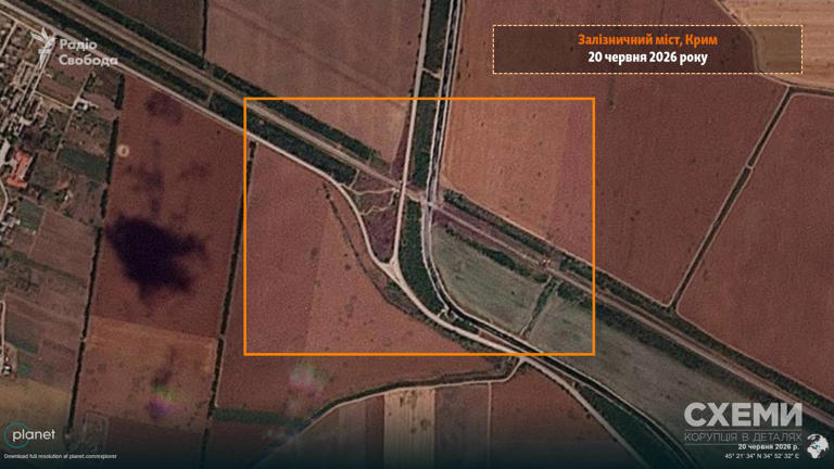 Satellite images reveal damage to bridge over North Crimean Canal after ...