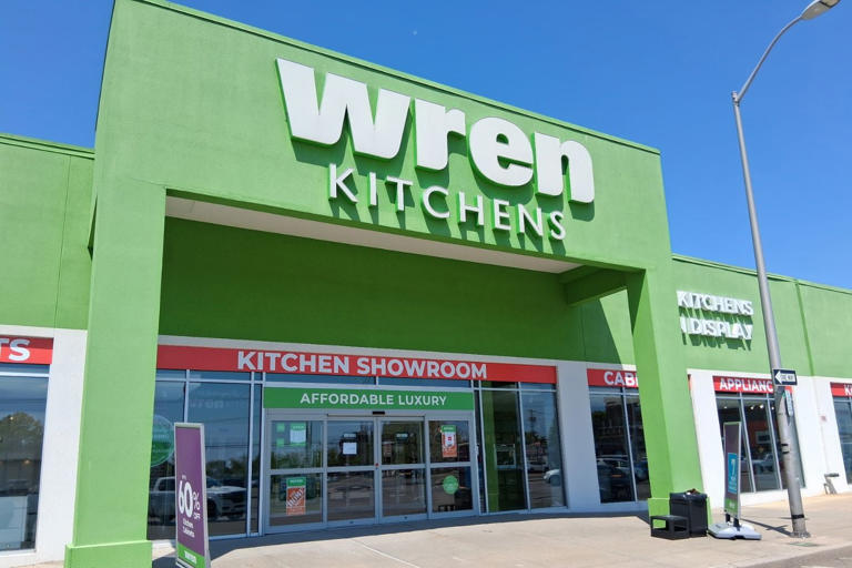 Wren Kitchens shuts down, leaves Long Island home improvement customers ...