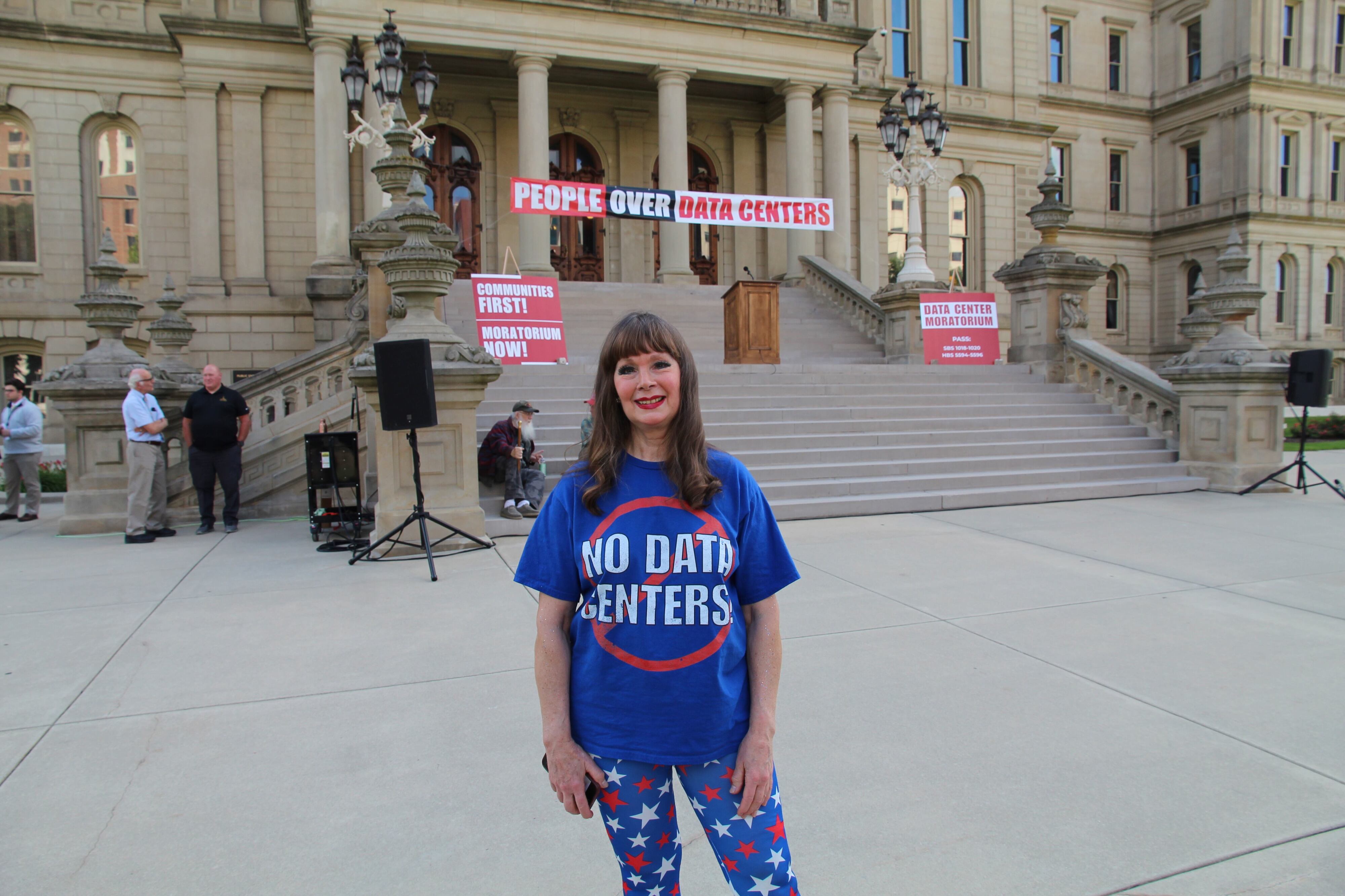 Lawmakers, Michigan activists rally at Capitol for statewide data ...