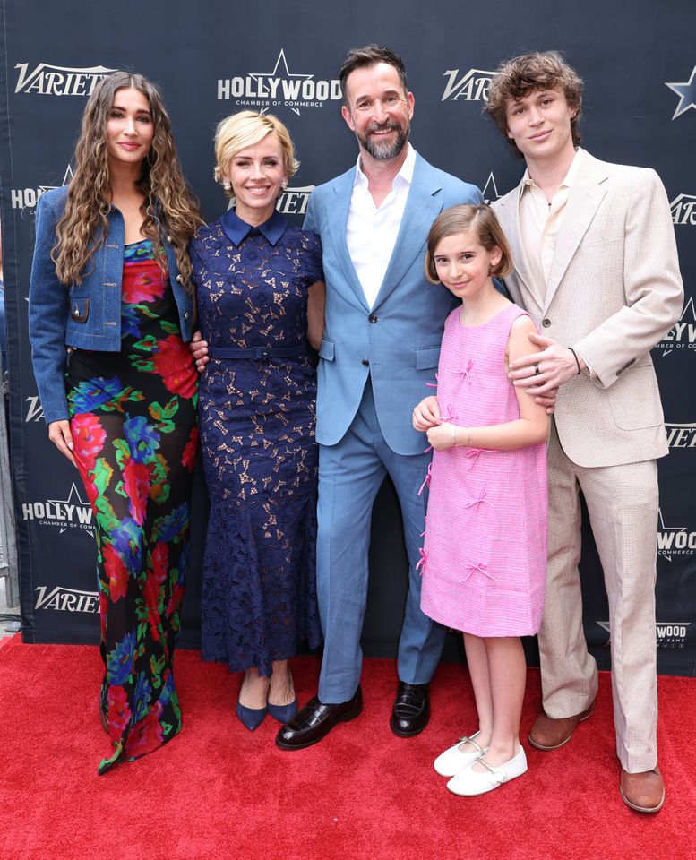 Noah Wyle makes rare appearance with his lookalike daughter Auden, 20 ...