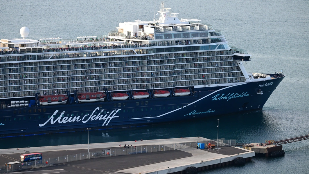 European cruises: Benefits and drawbacks