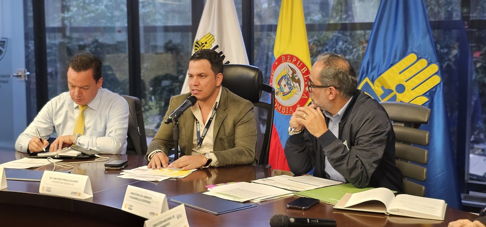 Sneyder Pinilla pidió reunirse con autoridades de EE. UU. para entregar ...