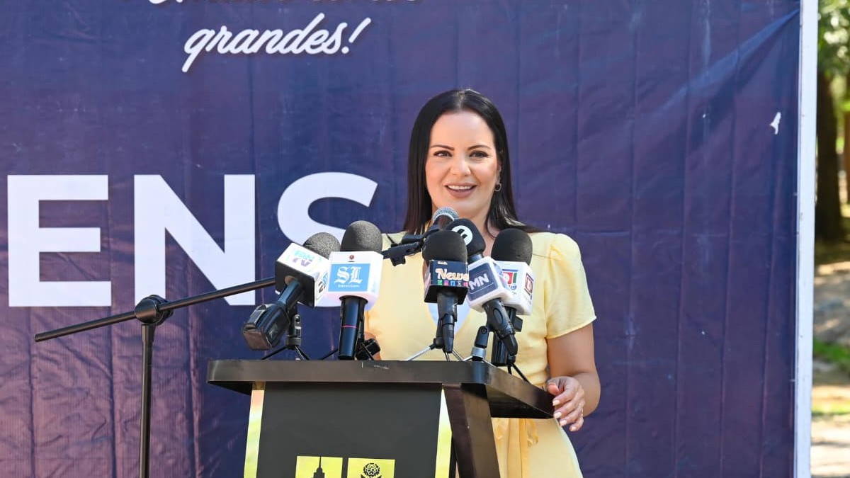 Susy Torrecillas anuncia recarpeteo de bulevar Miguel Alemán