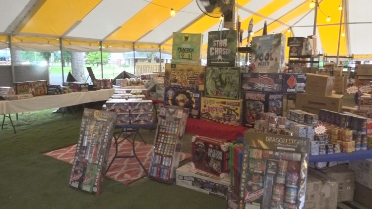 Arkansas fireworks stands expect big crowds to celebrate America's ...