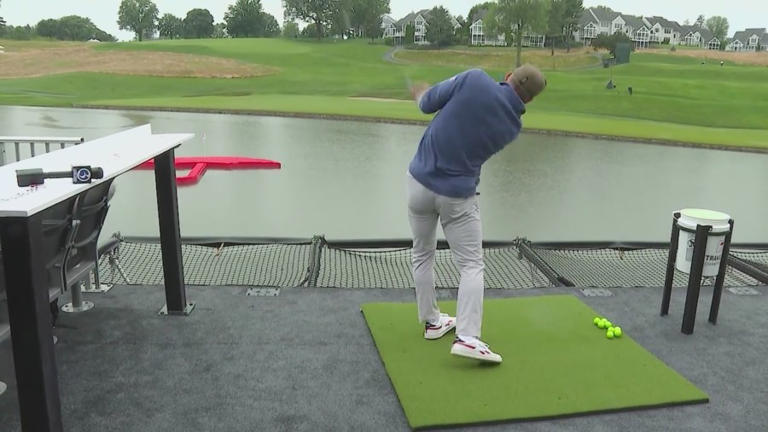Former Patriots star Edelman joins golfers for Travelers charity event