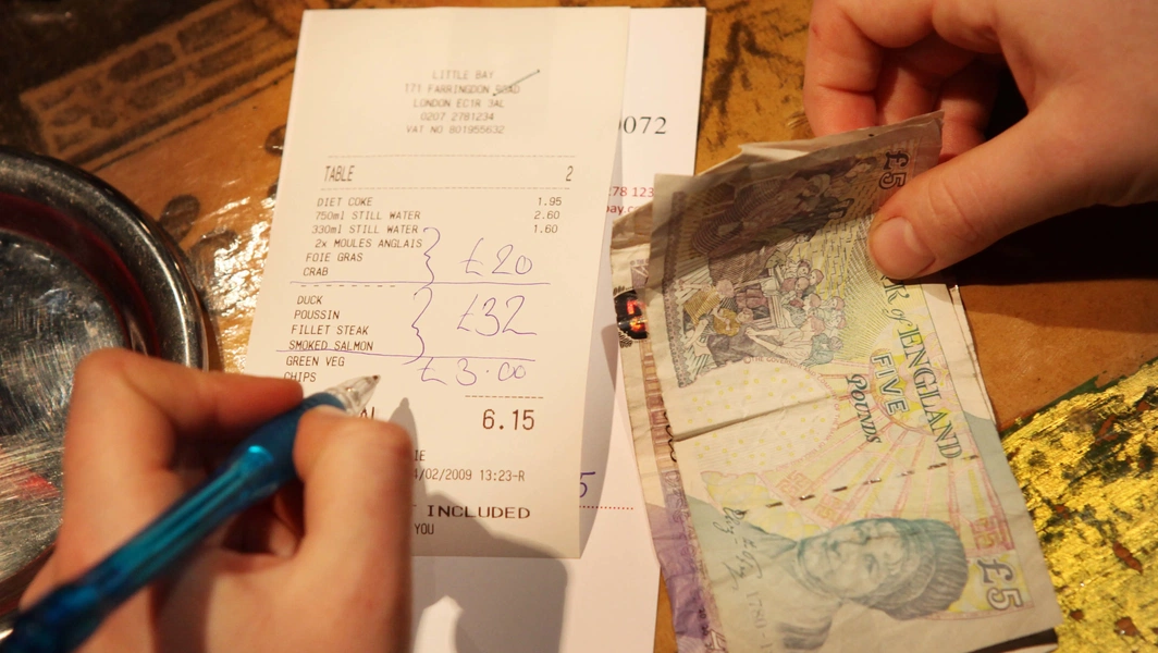18 restaurant tactics that quietly raise your bill