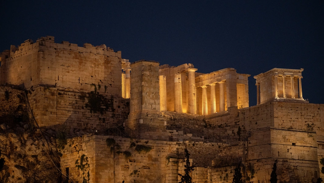 19 iconic Greek landmarks, landscapes, and traditions