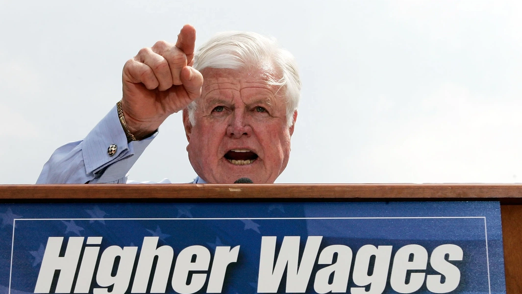 US minimum wage history and living costs